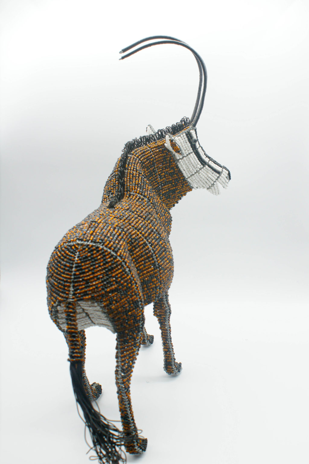 Animals Wild: Sable Antelope Beaded Wire Sculpture - Woza Moya