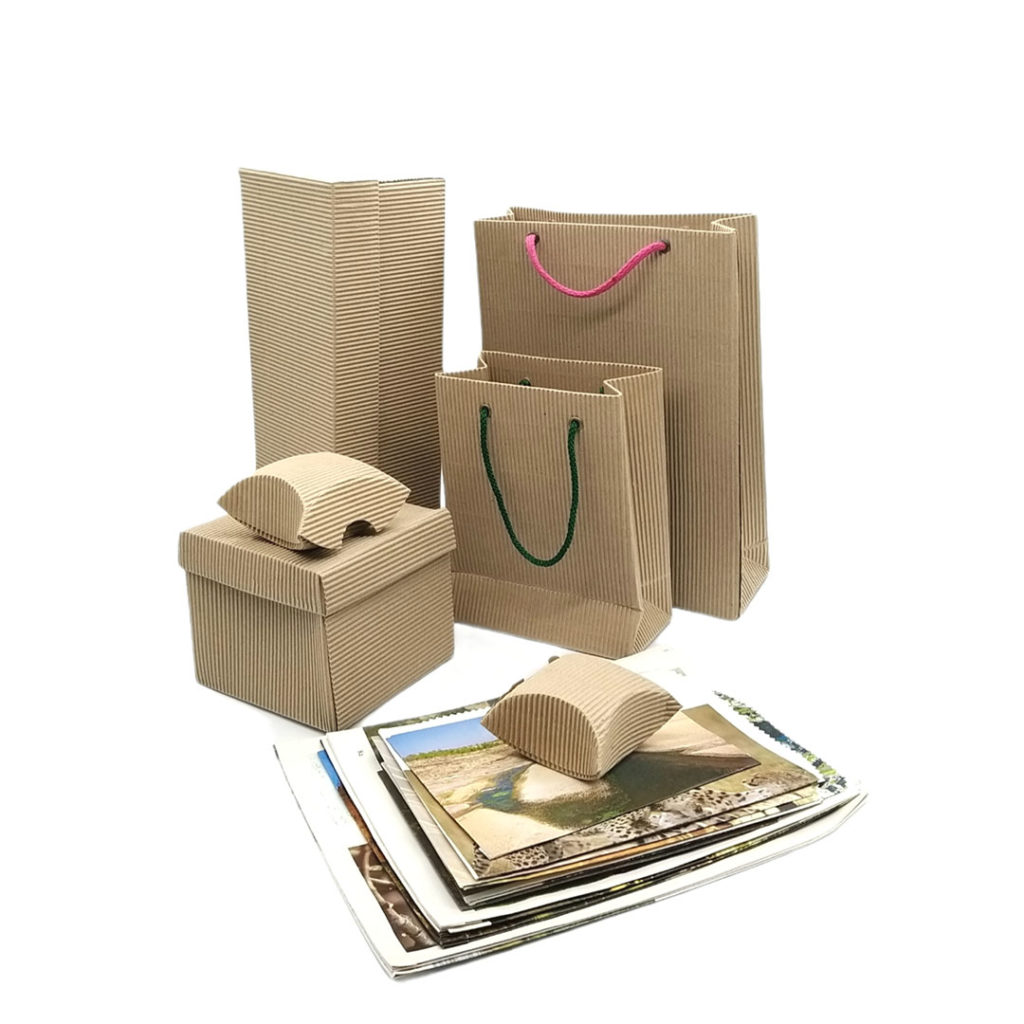 Upcycling: Medium Cardboard bags & boxes - Woza Moya