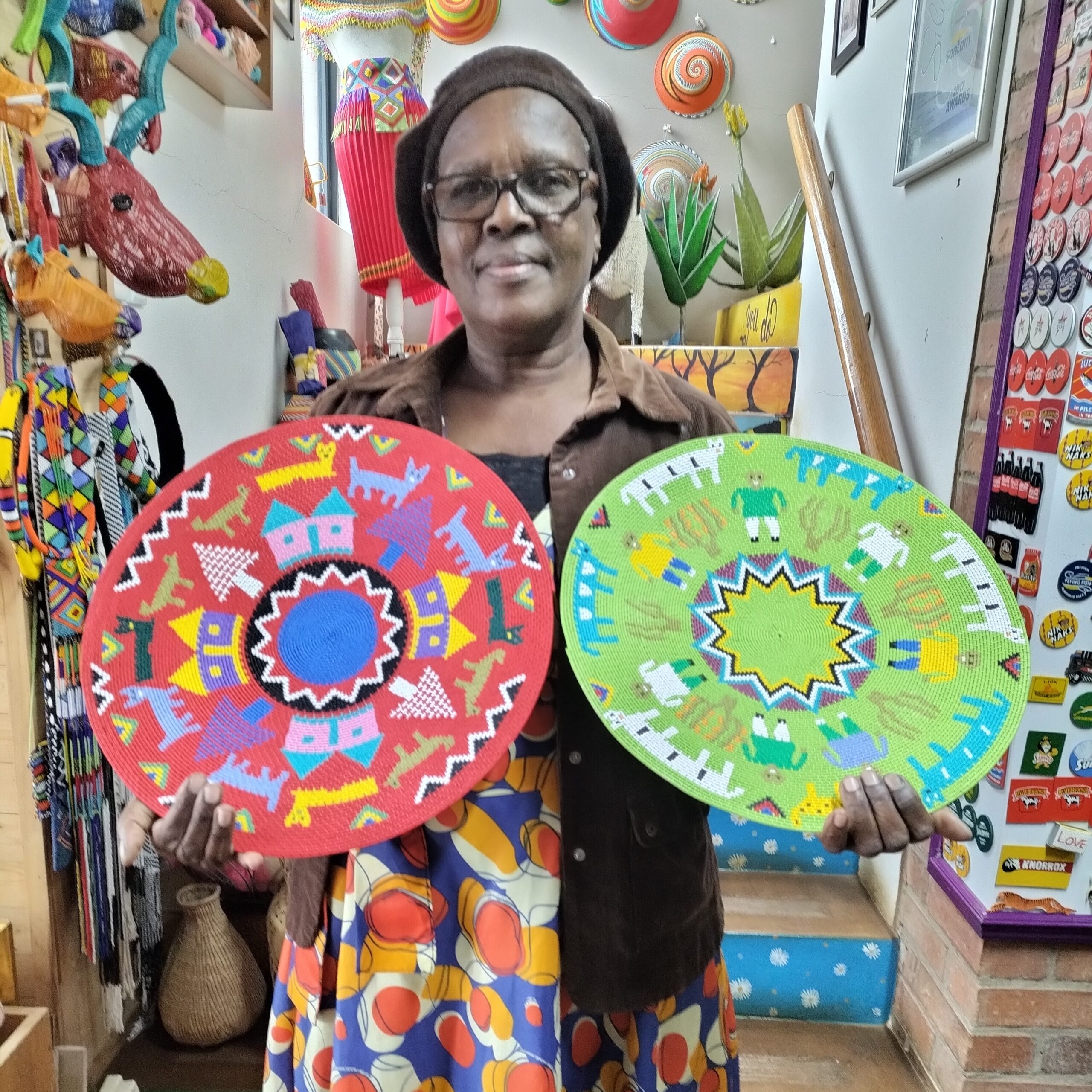 Artist Profile - Tholakele Dlamini - Hardwire Basket Weaver - Woza Moya ...